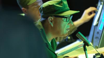 Sendung verpasst? ZDFinfo Doku: UFOs Declassified: Zum Abschuss ...